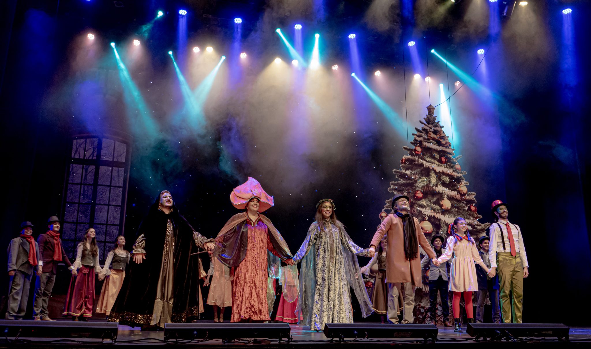 “Canción de Navidad” llega a Medellín: el musical que hará brillar la ...